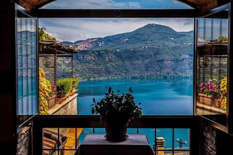 Papal Palace and Secret Garden Ticket and Audio Guide - Discovering the Papal Palace of Castel Gandolfo