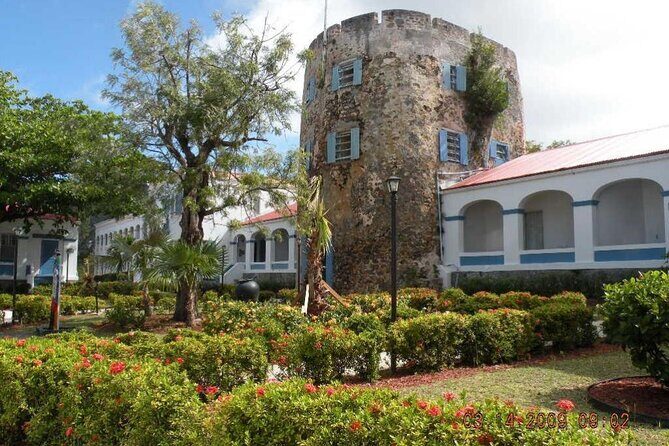 Paradise Taxi & Tours USVI Airport Transport Hampton by Hilton - Who Is This Service Best For?