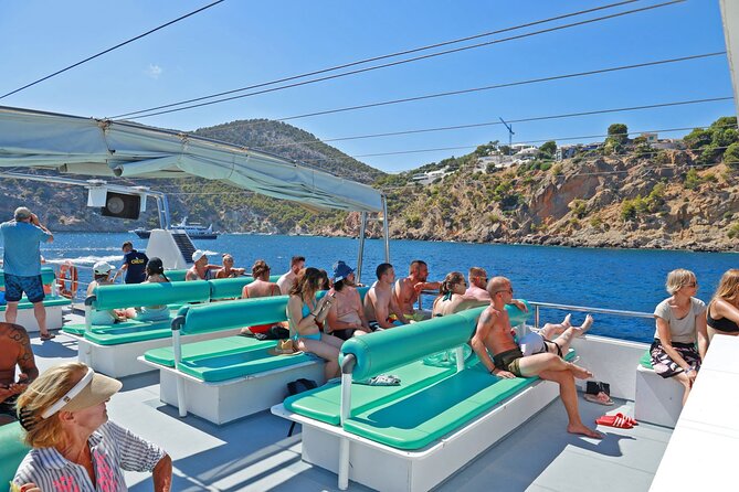 Paradise Tour 4h in Catamaran through Mallorca and Puerto Andratx with Lunch - What Do Travelers Say?