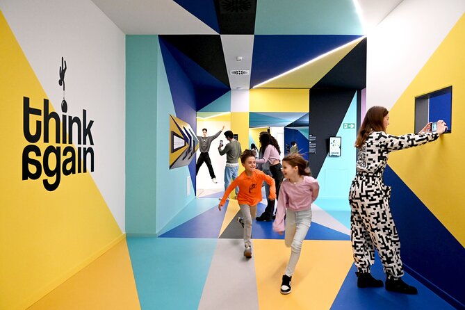 Paradox Museum Barcelona a Mind-twisting Experience - Interactive and Engaging Visitor Experience