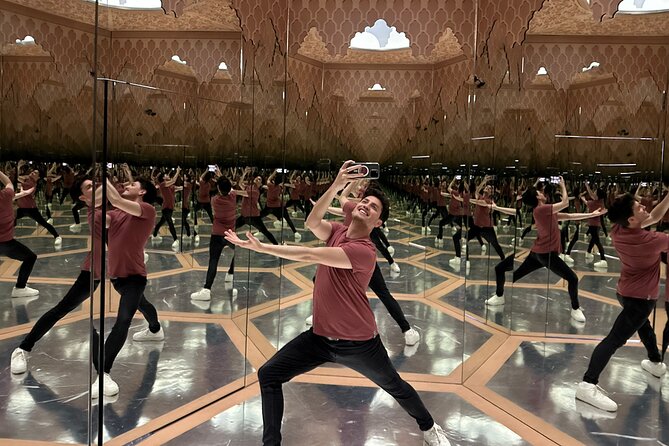 Paradox Museum Barcelona a Mind-twisting Experience - Memorable Photo Opportunities