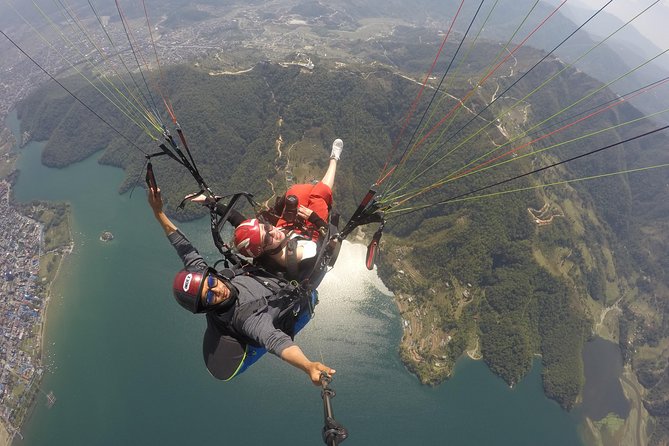Paragliding - The Return: Land and Ease
