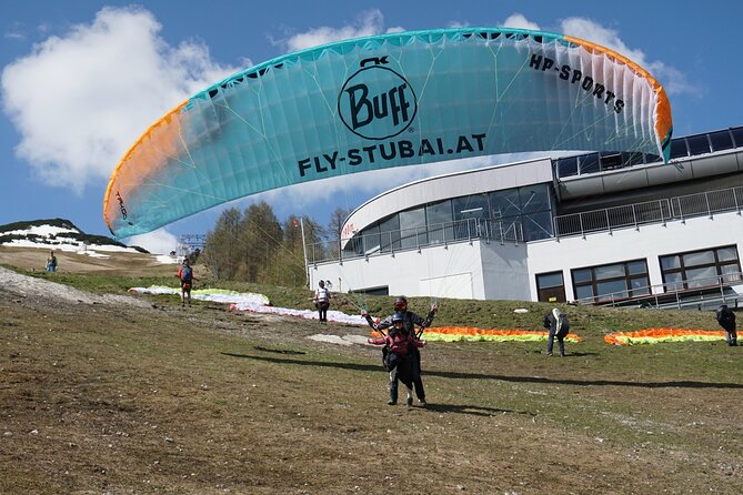 Paragliding experience in Fulpmes in the Stubai Valley - The Itinerary and What to Expect
