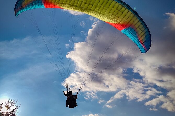 Paragliding Flight in Medellin With Expert Pilots - Key Points