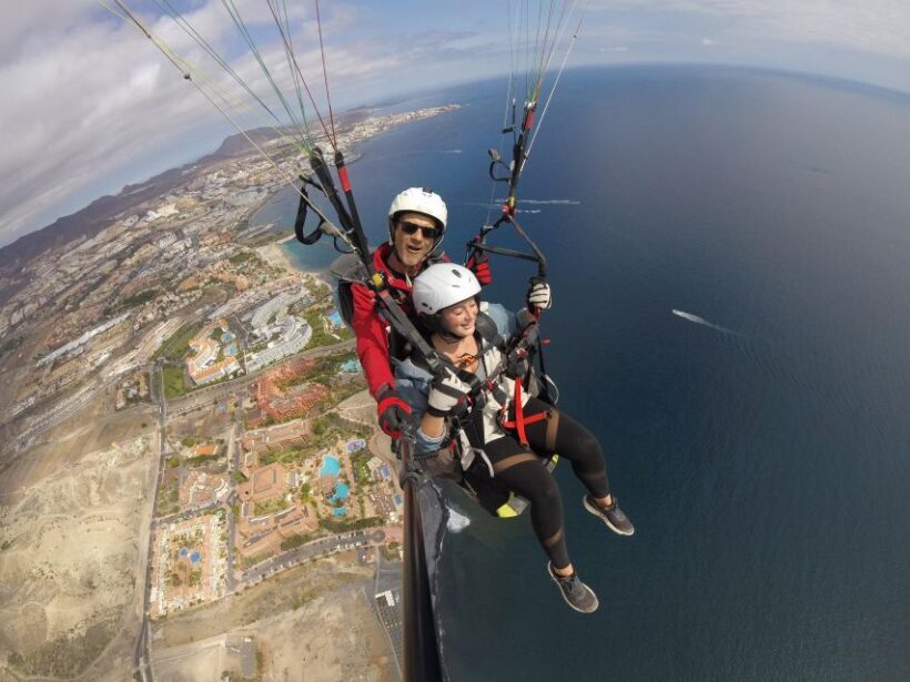 Paragliding flight with a Spanish Champion 2021/2022. - An Introduction to Tenerife Paragliding