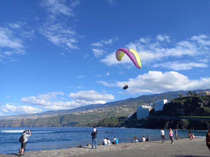 Paragliding in Puerto de la Cruz: start from 2200m high - Discovering the Experience