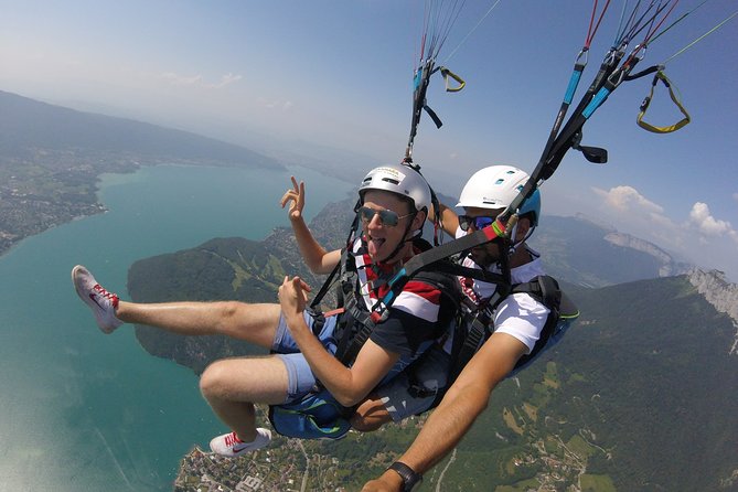 Paragliding Performance Flight Over the Magnificent Lake Annecy - Pricing and Booking Details