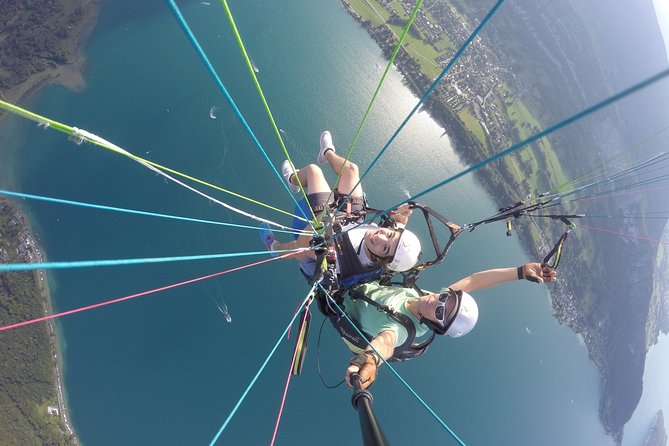Paragliding Performance Flight Over the Magnificent Lake Annecy - Tips for an Unforgettable Flight