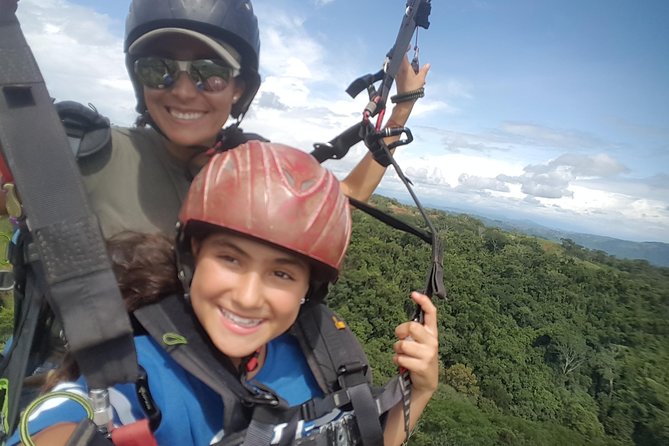 Paragliding Tandem Flight 1.500 Ft & up - Pricing and Cancellation Policy