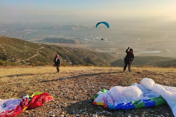 Paragliding Tandem Flight in San Bernardino California - Who Will Love This?