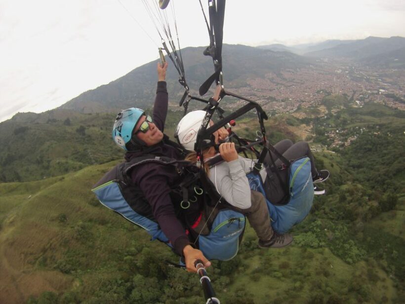 Paragliding Trip with Certified Pilots + Transportation - Practical Tips for Your Paragliding Adventure