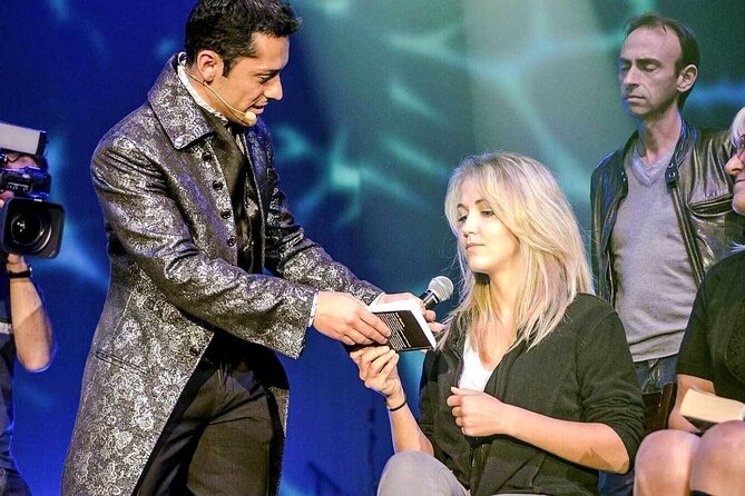 Paranormal - The Mindreading Magic Show at Horseshoe Las Vegas - The Venue: An Intimate Setting for Big Wonders