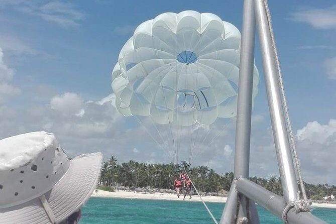 Parasailing Adventure In Punta Cana - An In-Depth Look at the Parasailing Tour