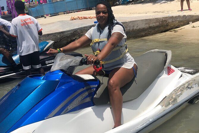 Parasailing & Jetski Water Activities in Montego Bay - FAQ
