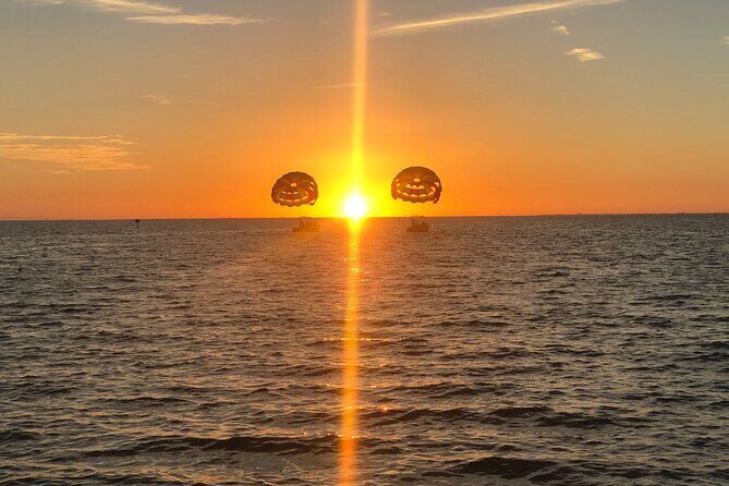 Parasailing Over Historic Charleston Harbor - What Makes the Tour Special