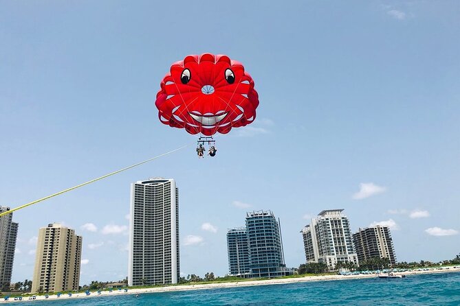 Parasailing Palm Beach - Stunning Views From the Parasail