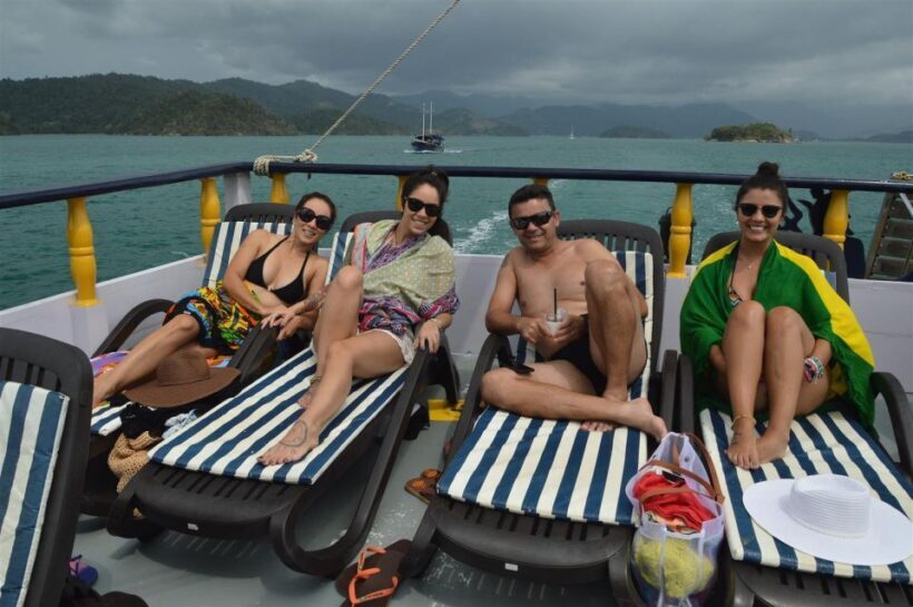 Paraty Bay: Islands & Beaches Boat Tour with Snorkeling - Authentic Experiences That Shine