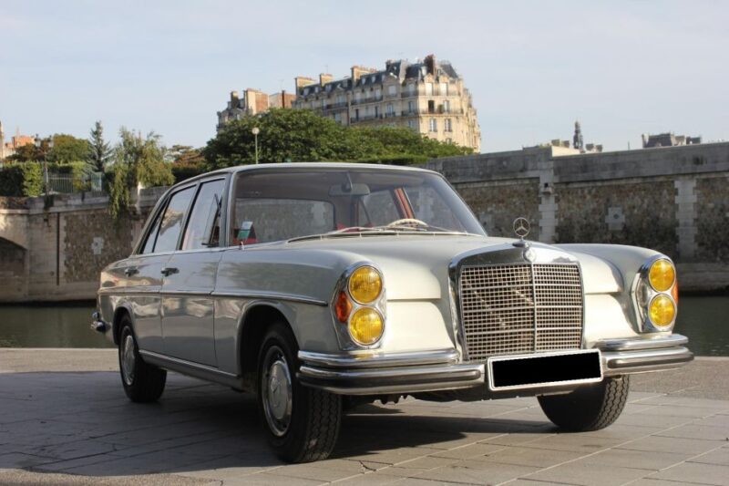 Paris: 2.5-Hour Guided Vintage Car Tour and Wine Tasting - What’s Included and What’s Not