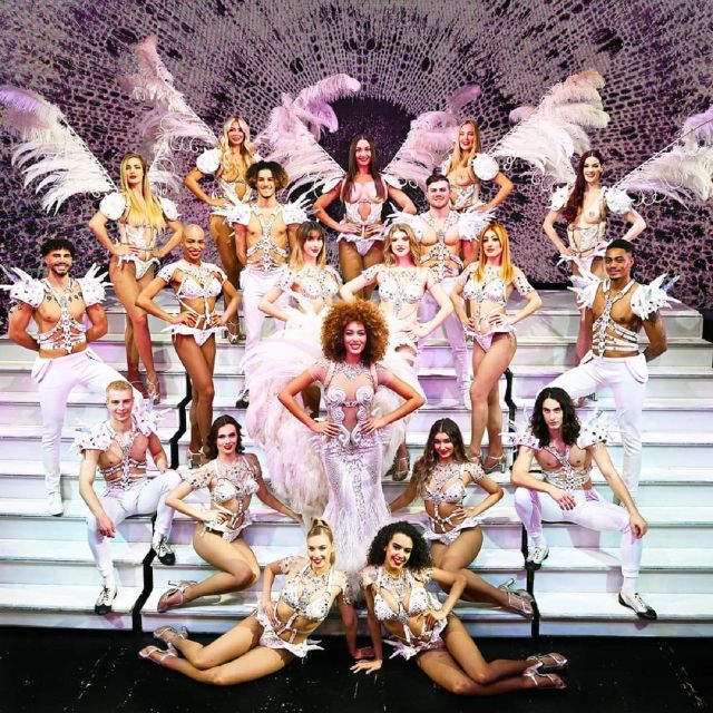 Paris: 3-Course Dinner & Show at Paradis Latin Cabaret - The Show: Performance, Technology, and Innovation