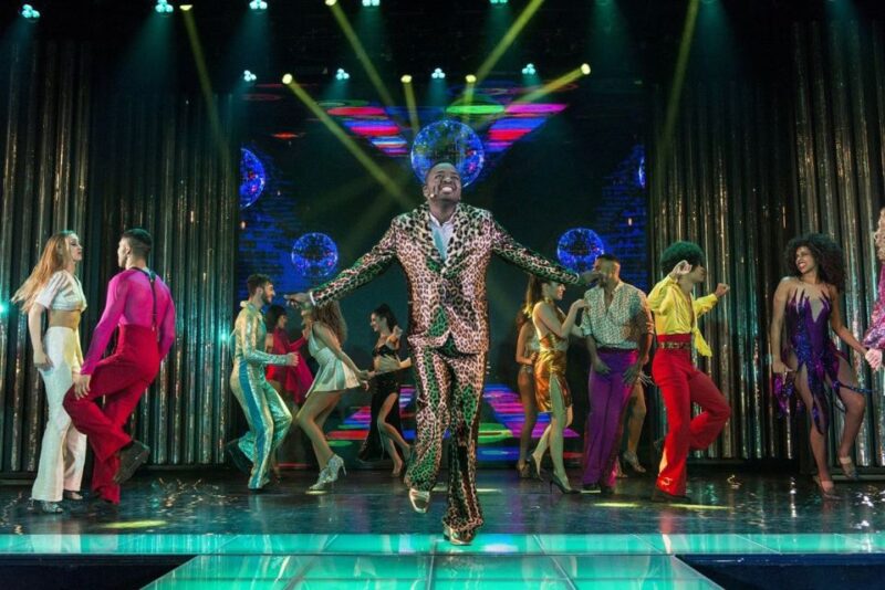 Paris: 3-Course Dinner & Show at Paradis Latin Cabaret - Verdict: Who Will Love This Experience?