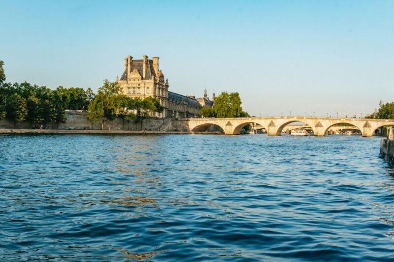 Paris : 3-Course Gourmet Dinner Cruise on Seine River - The Itinerary and Sightseeing Highlights
