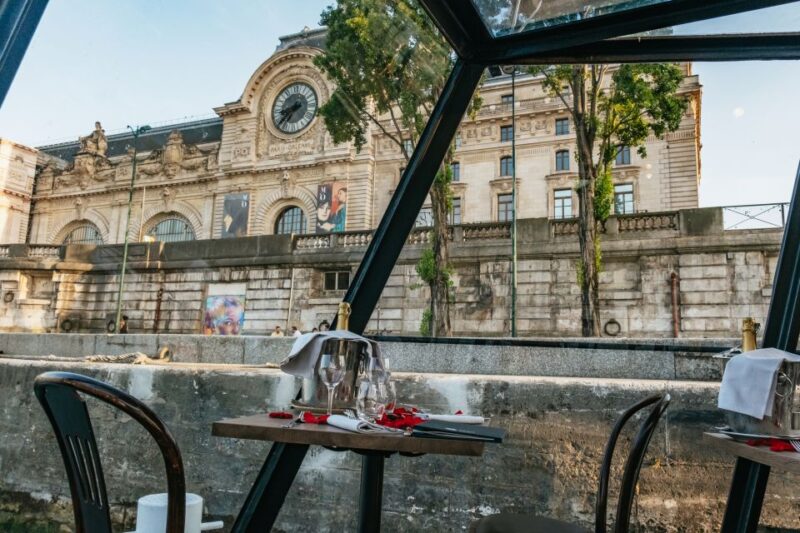 Paris : 3-Course Gourmet Dinner Cruise on Seine River - Food and Drink Experience