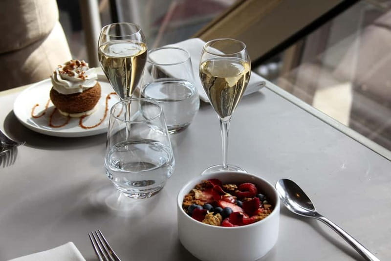 Paris: 3-Course Lunch at Eiffel Tower's Madame Brasserie - The Bottom Line: Who Should Consider This Tour?