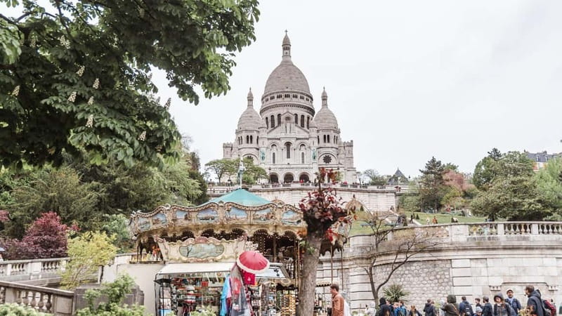 Paris: 3-Hour Private Tour from Champs Élysées to Montmartre - Practical Aspects and Considerations