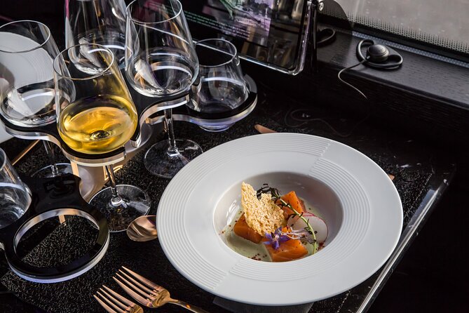 Paris 5-Course Dinner Bus Toque With Champagne From Opéra - Key Points