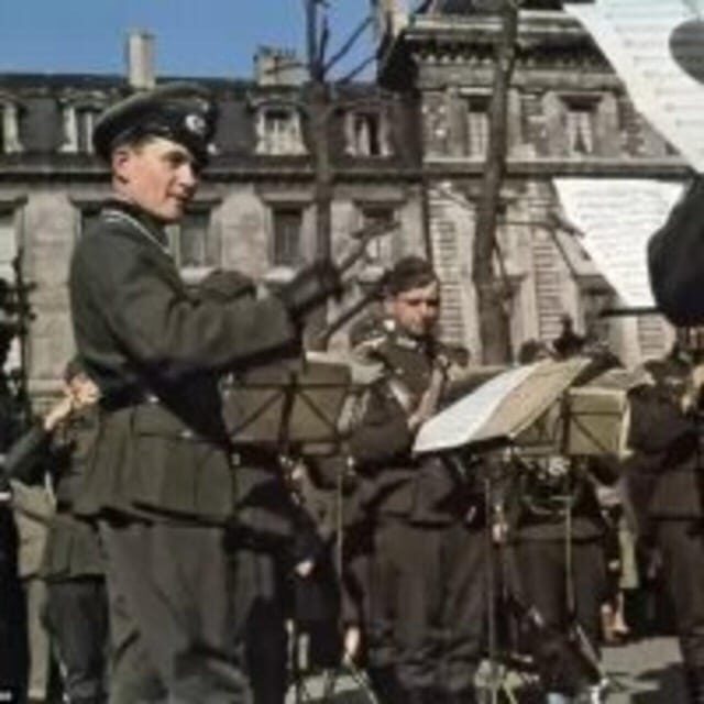 Paris: A Walk Through History (1940-1944) - Value and Considerations