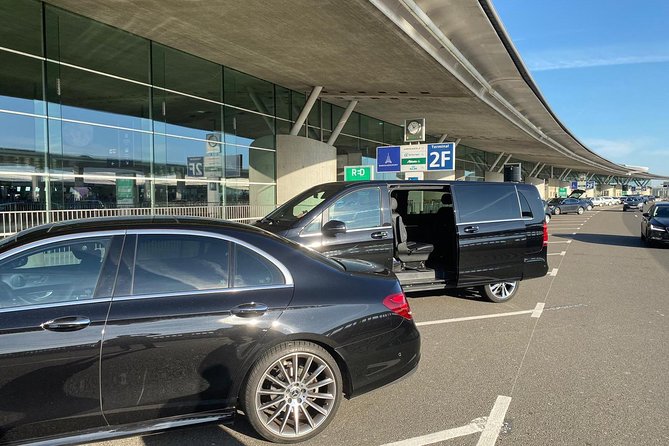 Paris Airport Transfers - Private Car - What to Expect During the Transfer