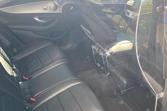 Paris Airport Transfers - Private Car - Customizable Options