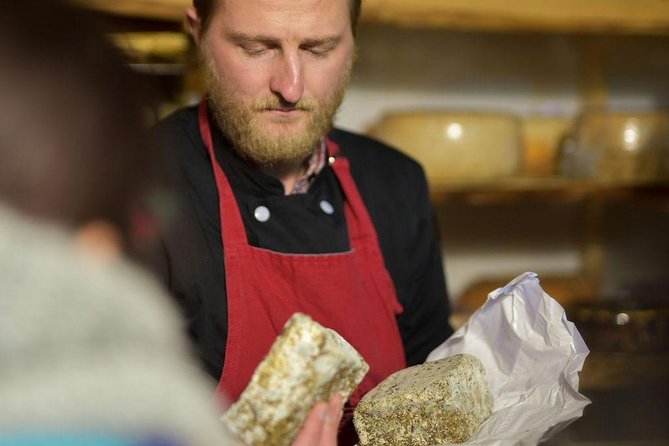 Paris Art of Pairing Cheese and Wine Tasting in a Cheese Cellar - How This Experience Stands Out