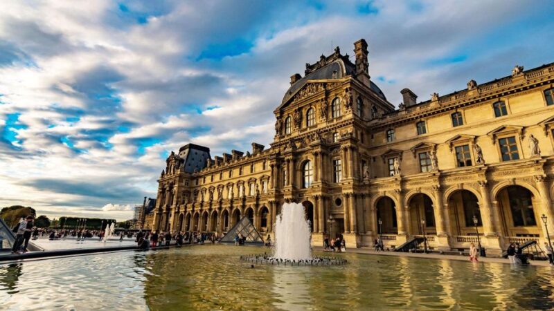 Paris Audioguide - Travelmate App for Your Smartphone - Download and Activation