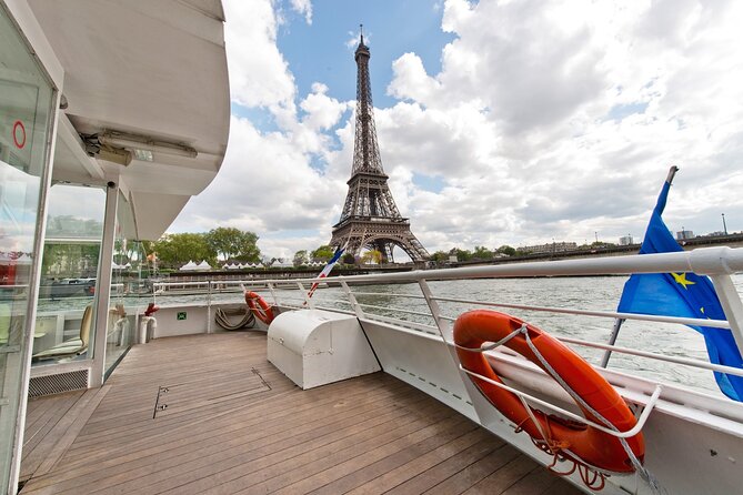Paris: Batobus Hop-On Hop-Off Cruise & Landmarks Audio Tour - What to Expect Onboard