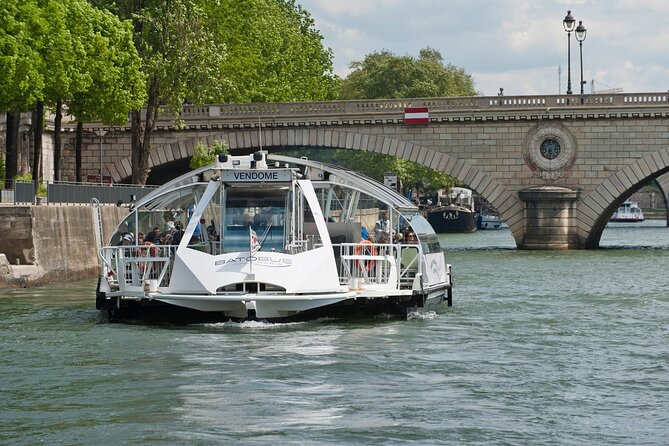 Paris: Batobus Hop-On Hop-Off Cruise & Landmarks Audio Tour - The Experience from the Reviews