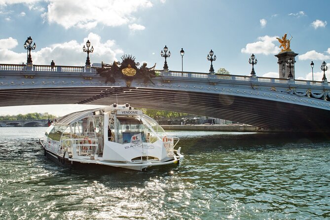 Paris: Batobus Hop-On Hop-Off Cruise & Landmarks Audio Tour - Who Will Enjoy This Experience?