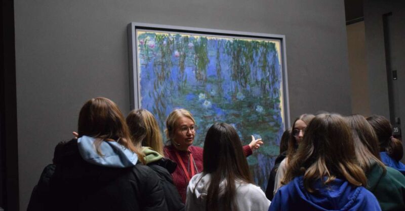 Paris: Best of Orsay Museum Small Group Tour with Tickets - Accessibility and Considerations