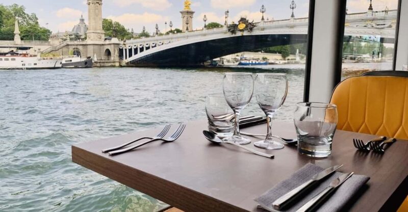 Paris : Bistronomic early dinner cruise - What We Like and What to Consider