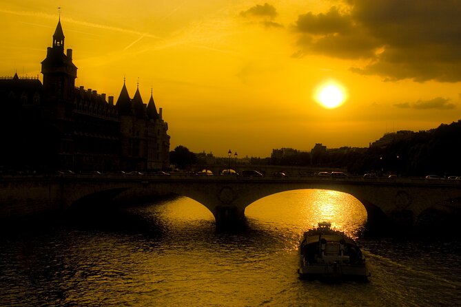 Paris by Night Walking Tour: Ghosts, Mysteries and Legends - What to Expect During the Tour