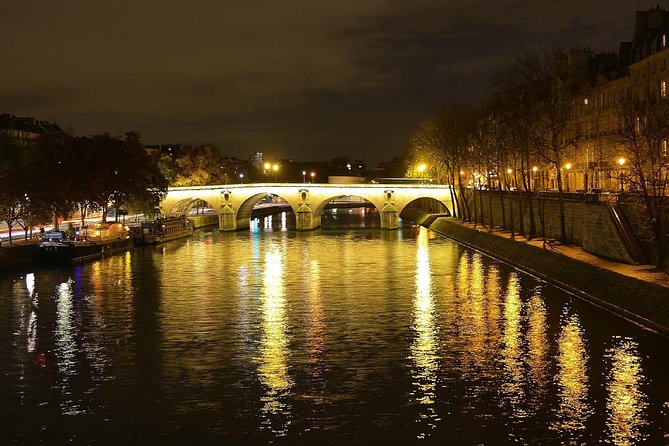 Paris By Night with Seine River Cruise and Roundtrip Luxury Transportation - Experiences from Past Travelers