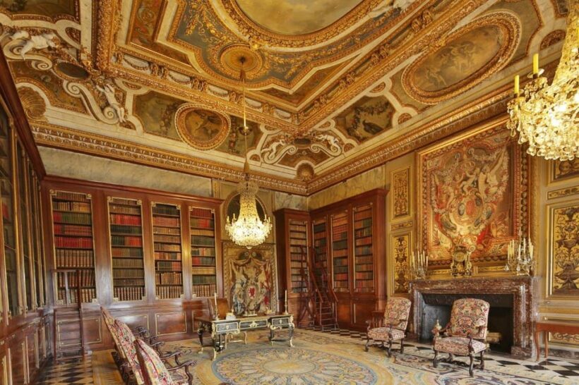 Paris: Candlelit Dinner at Vaux-le-Vicomte by Limousine - Who Will Love This Experience?