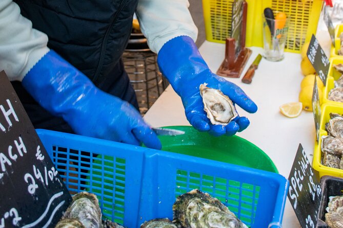 Paris Christmas Food Tour with a Local Guide, and Seasonal Treats - Why This Tour Offers Good Value