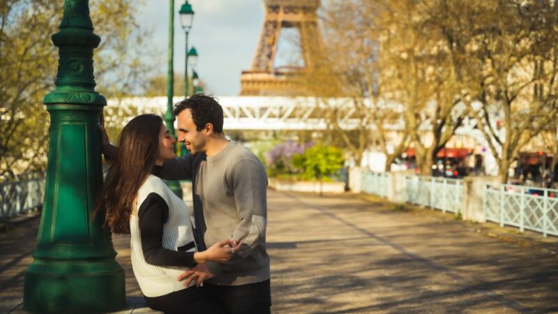 Paris: Cinematic and Fun Photoshoot with a Professional - The Ideal Participant