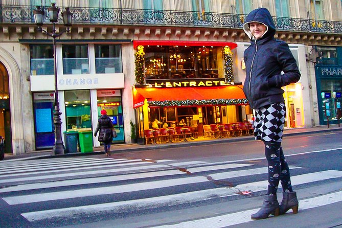 Paris City Tour With Private Friendly Guide and All Must-See Sites - Photoshoot Opportunities