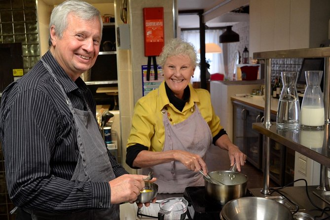 Paris Cooking Class and Lunch with Wine plus Market Visit Option - Details That Matter