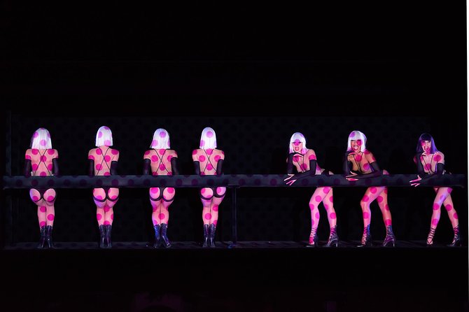 Paris Crazy Horse Cabaret Show With Beverages Including Champagne - Guest Experiences and Feedback