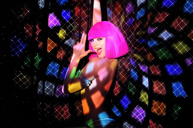 Paris Crazy Horse Cabaret Show With Priority Access and Champagne - Discovering the Talented Performers