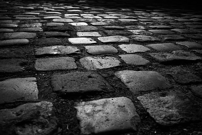 Paris crime city - The Guide: The Heart of the Experience