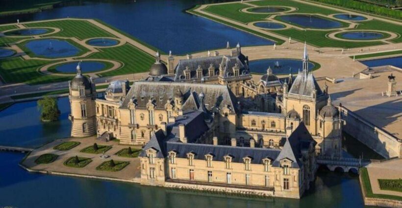 Paris: Domaine de Chantilly Private Tour in a Mercedes Van - The Value of a Private Guided Day Trip